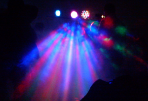 ¿Qué es una Rave? | Profesionaldj.es